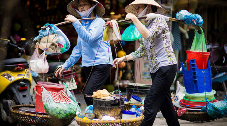 SG06 - Experience authentic street food tour in Ho Chi Minh City